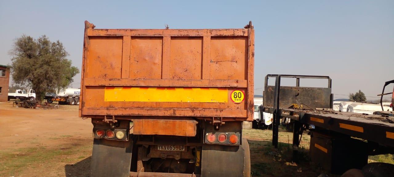 Hino FS 10 Cube Tipper STRIPPING – R59 Truck Parts